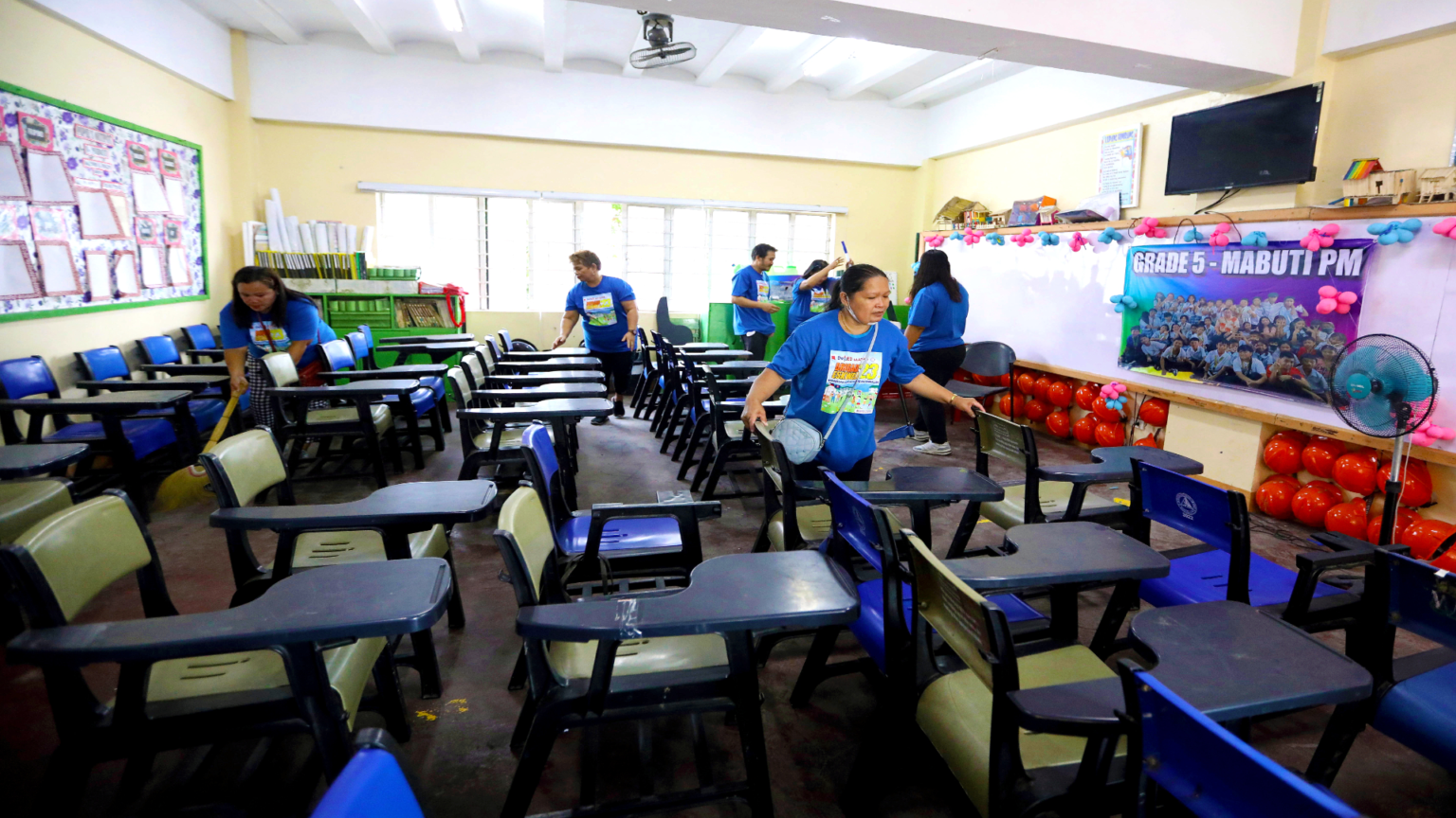 DEPED LAGAPAK COA AUDIT! Silid-Aralan, Nasilid Sa Kawalan? | Politico.ph