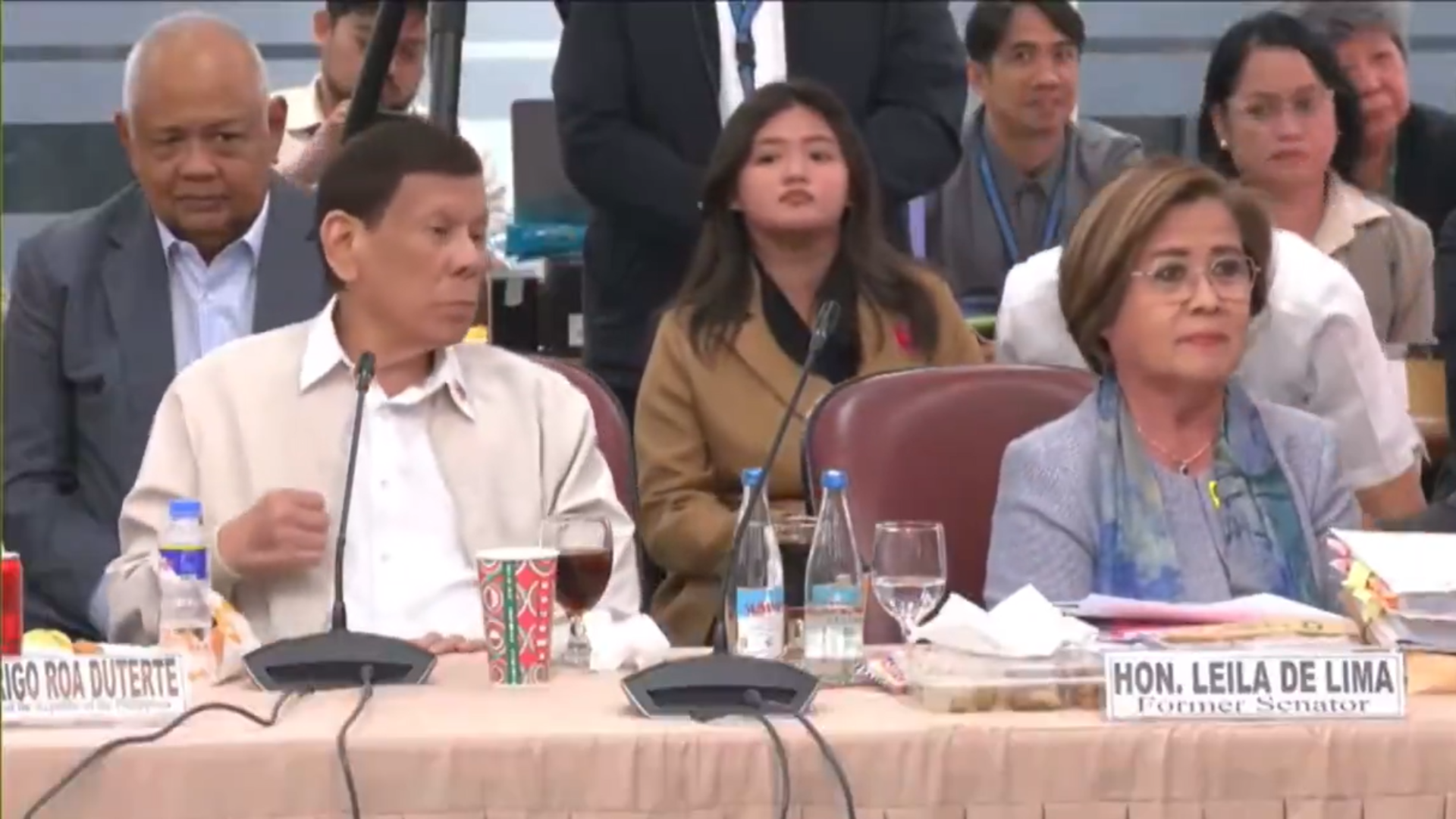 ‘DUWAG!’ De Lima, Binanatan Si Duterte Sa Viral Video | Politico.ph