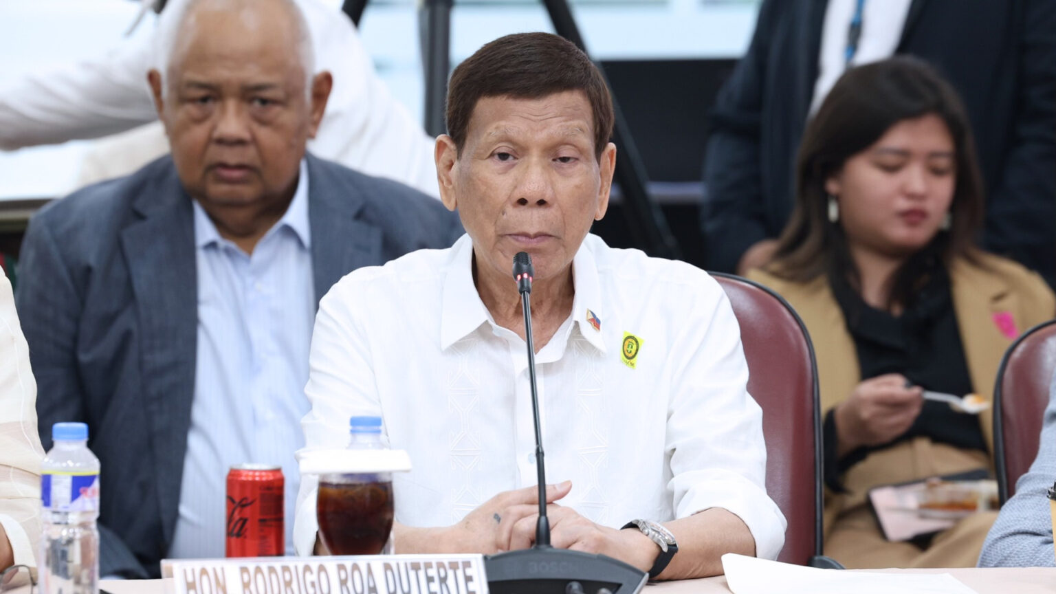 INIWAN SA ERE? Mga Pulis Na Sumunod Kay Duterte, Pinabayaan Umano ...