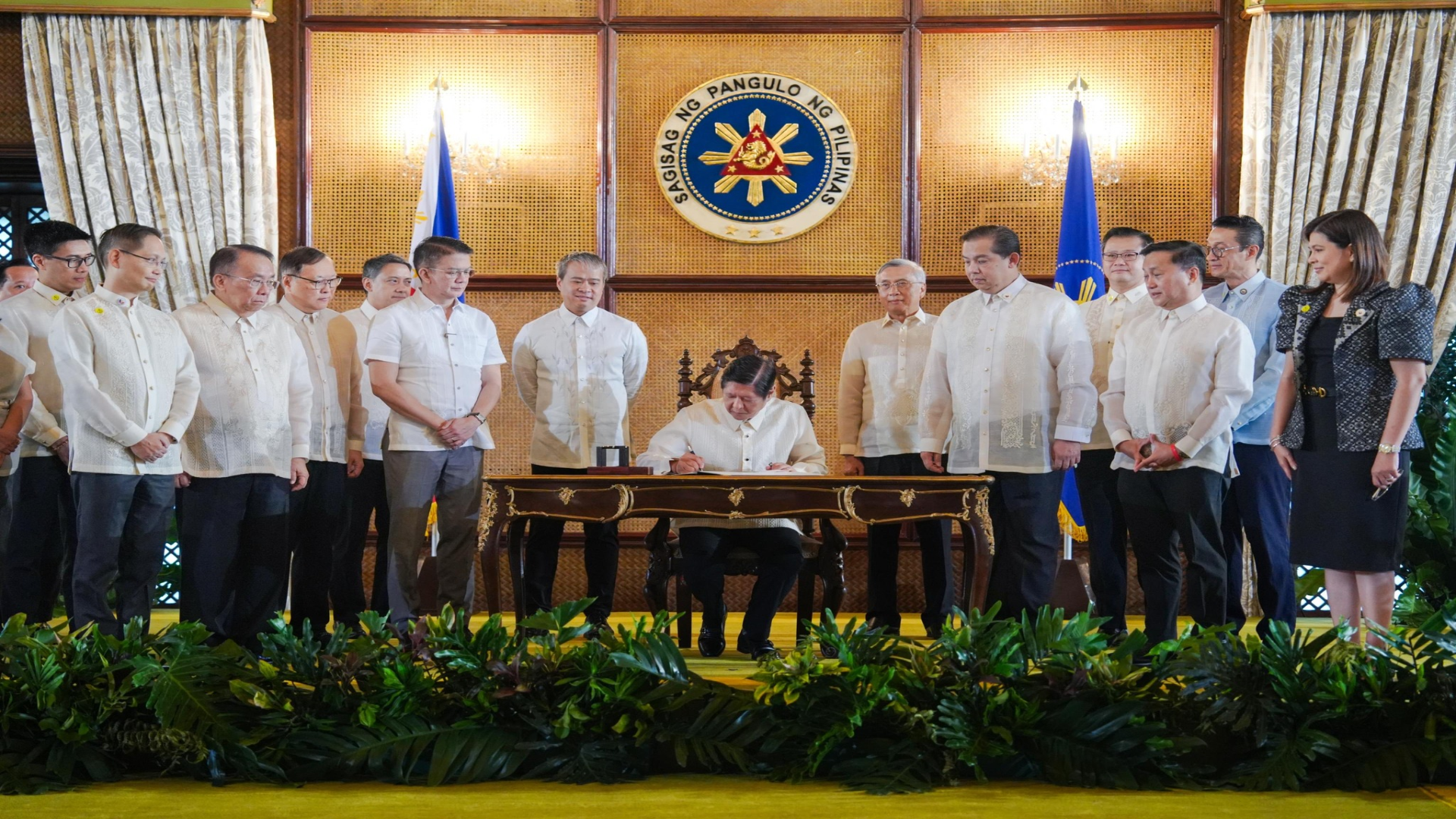 Marcos Signs New Law To Address Jobs Mismatch, Enhance Career Dev’t ...