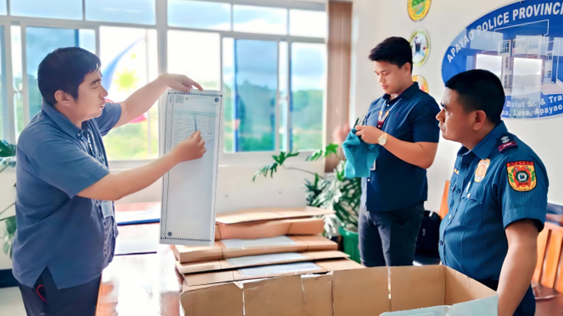 Comelec Starts Deploying Ballots For Local Absentee Voting | Politico.ph