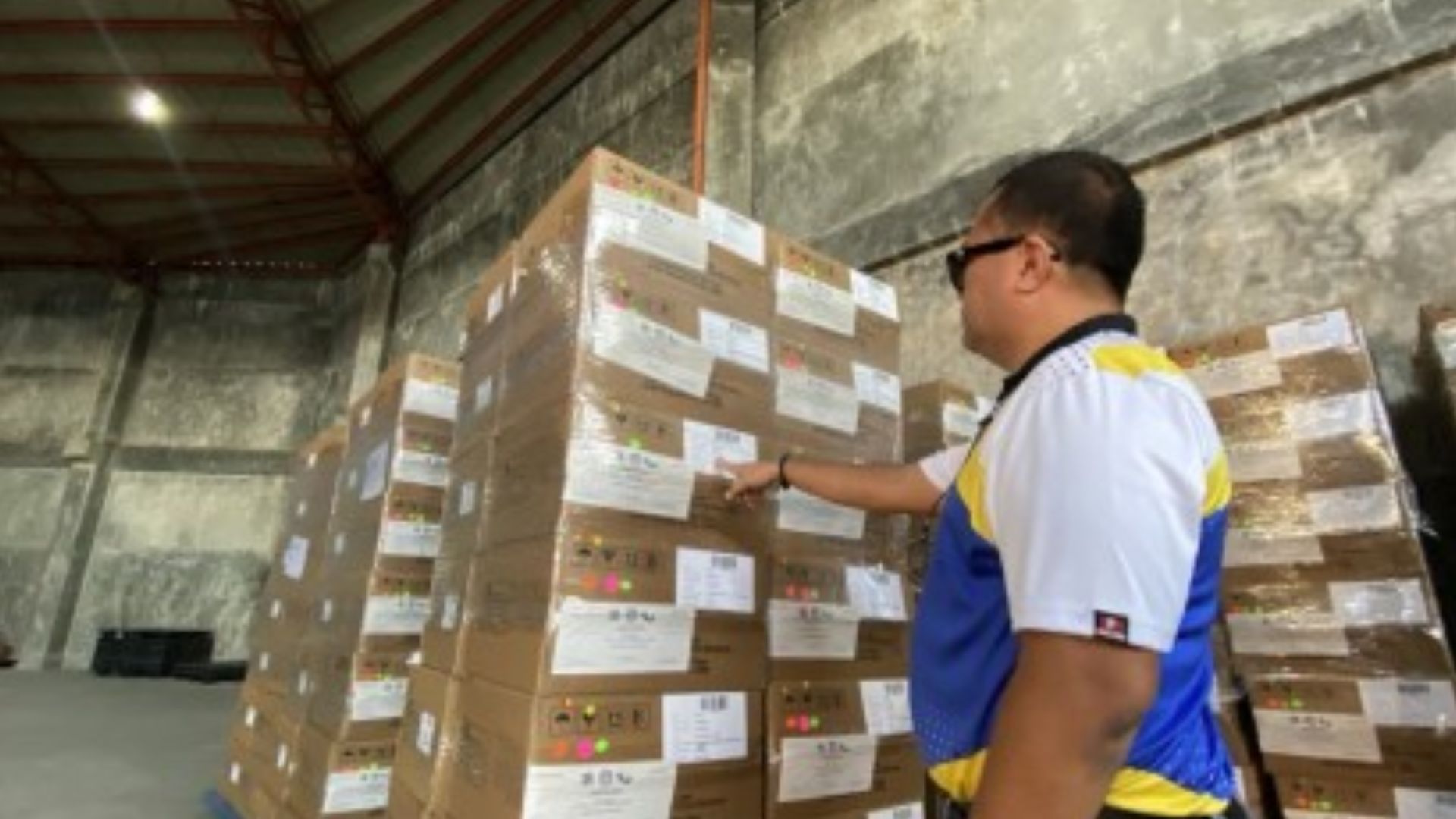 Over 3K Automated Counting Machines Arrive In Pangasinan | Politico.ph