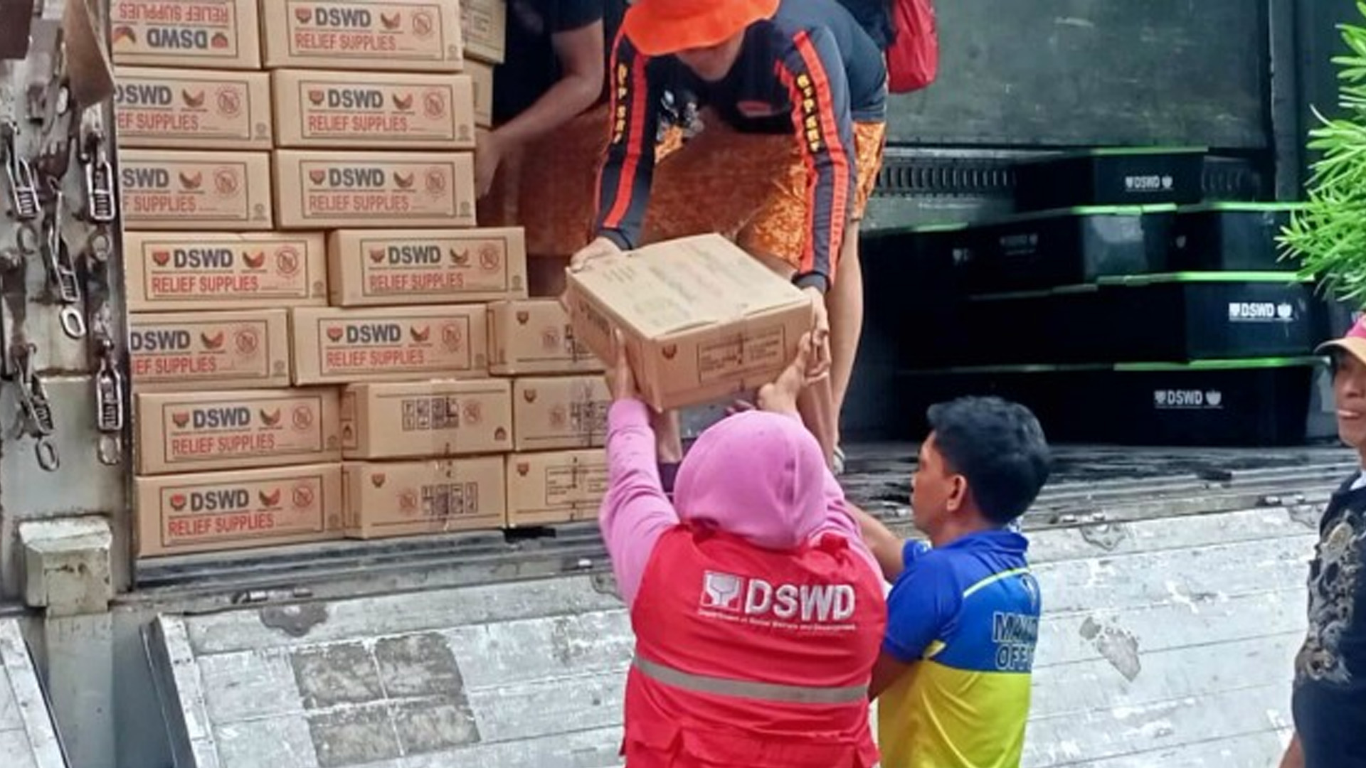 DSWD: Thousands Displaced, Relief Operations Ongoing | Politico.ph