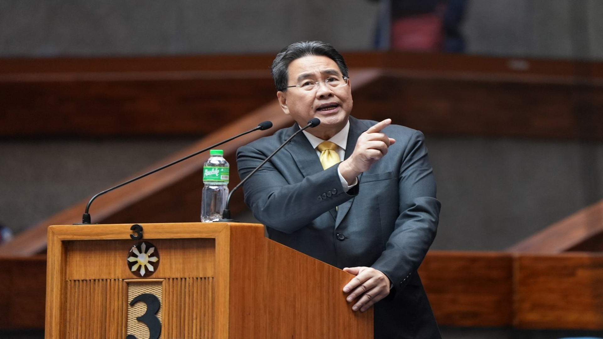 Solon Urges Senate To Tackle Cha-Cha Before ‘Time Runs Out’ | Politico.ph